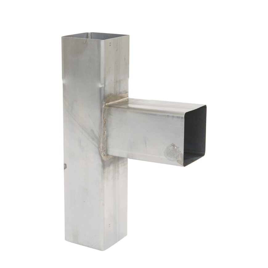 EC004656 - Square fitting with 3 connections